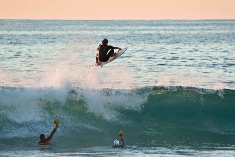 Surfing in France | The 10 best surf spots you don't want to miss!