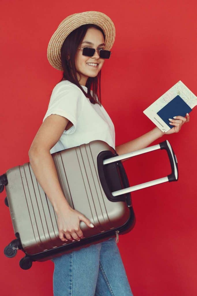 ️ 50+ Best Packing Tips & Travel Essentials You Need!