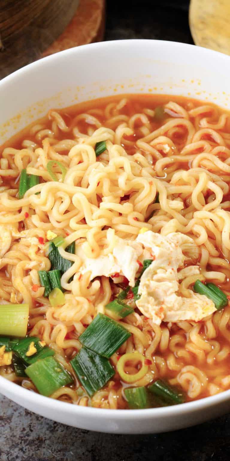 Easy Camping Lunch Ideas for Happy, Hungry Explorers 🍴